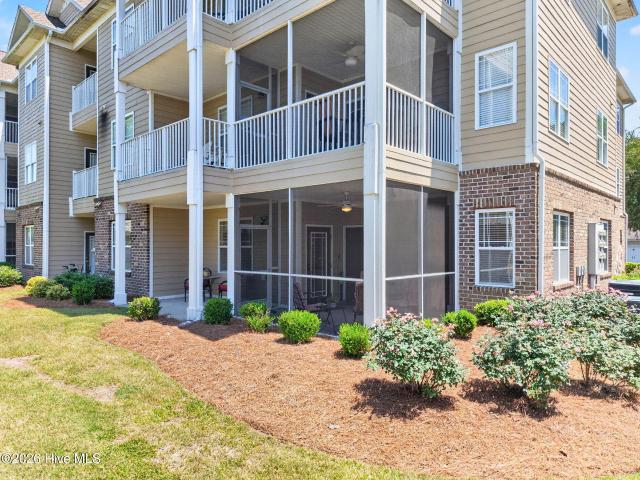 221 Woodlands Way # Unit 6