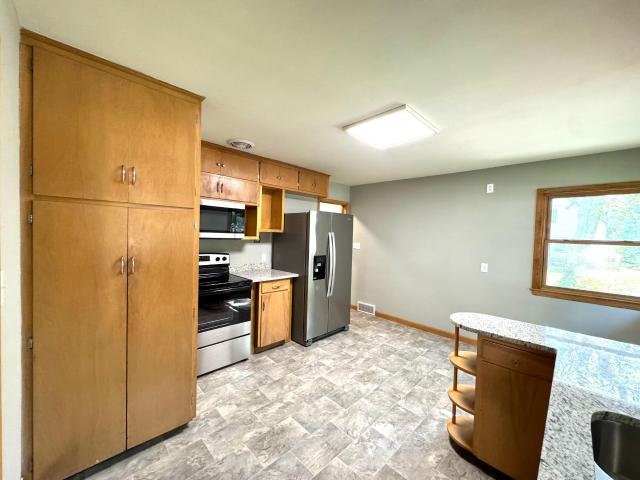 221 Woodlawn Ave, Lake Lillian, MN 56253 | MLS #6818