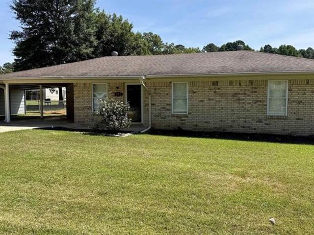 221 Watson St, Hampton, AR 71744