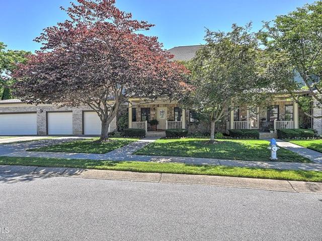 221 Westshore Pt, Johnson City, TN 37601