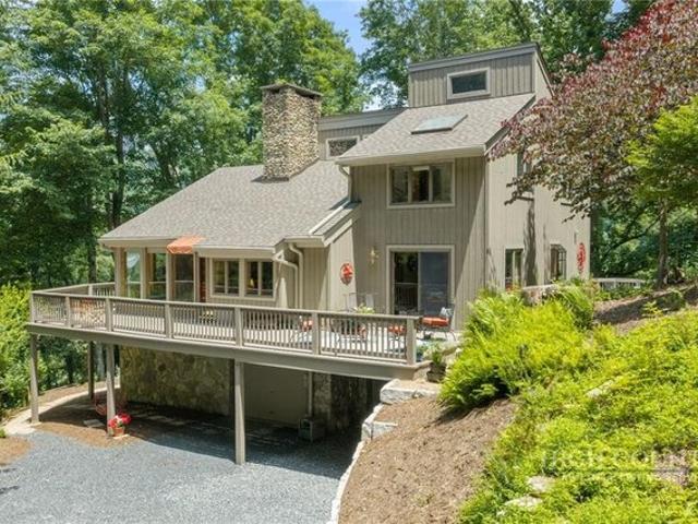 221 White Oak Trl, Banner Elk, NC 28604