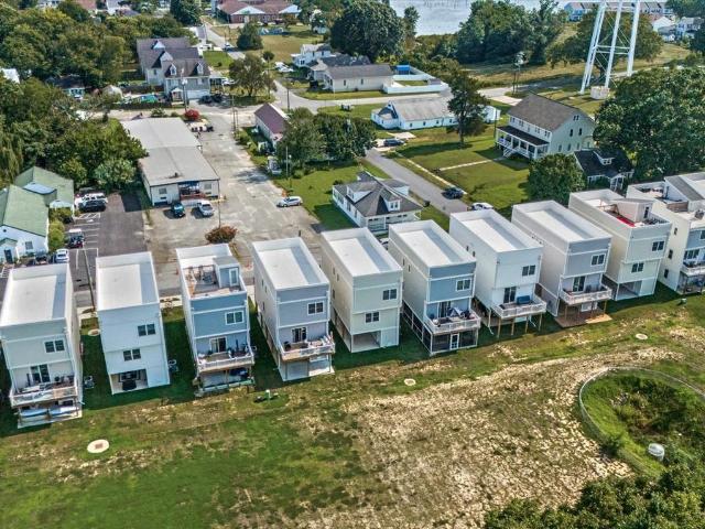 221 Wilder Ave, Colonial Beach, VA 22443 | MLS #VAWE2011