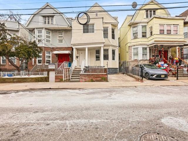 221 Wilkinson Ave, Jersey City, NJ 07305
