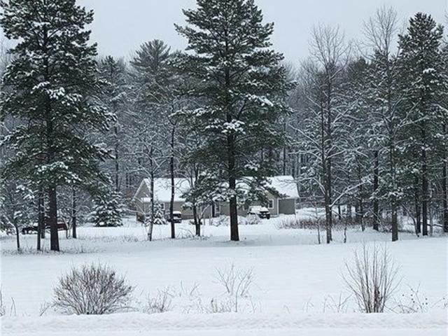221 Williams Ln, Tobyhanna, PA 18355