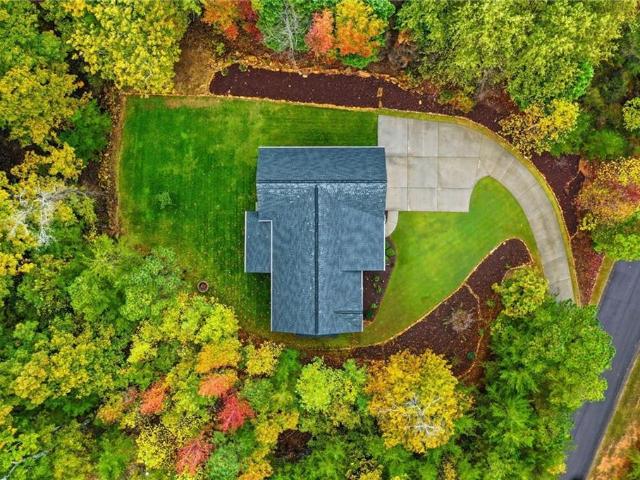 221 Windsor Way