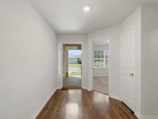 221 Tule Canyons