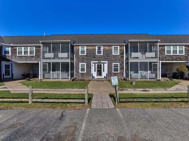 221 Upper County Rd Apt 2A, Dennis Port, MA 02639