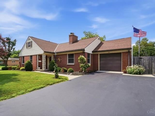 221 Virginia Cir, Wilmington, OH 45177