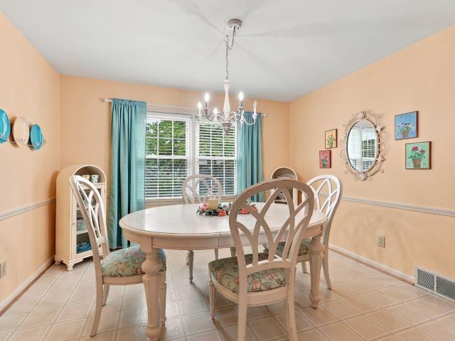 2224 Markham Court