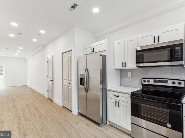 2224 N Howard Street # 1