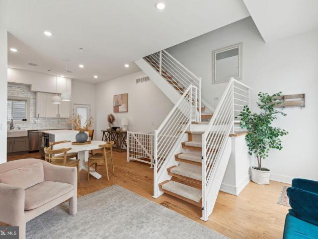 2224 Amber Street # 4