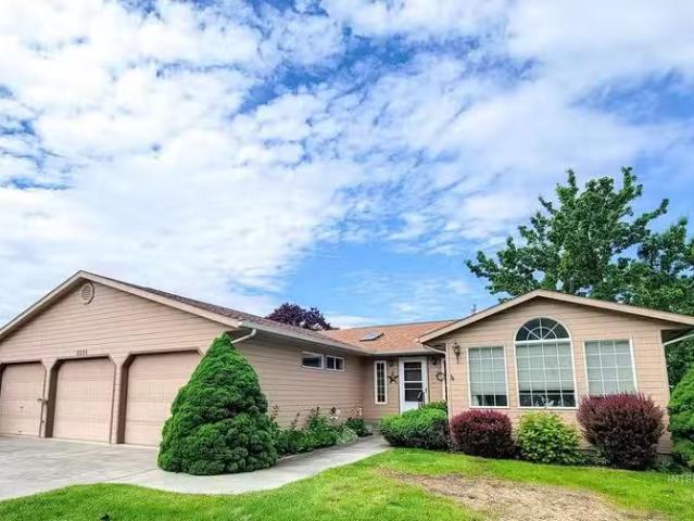 2224 Carol Dr, Lewiston, ID 83501 MLS# 98911541