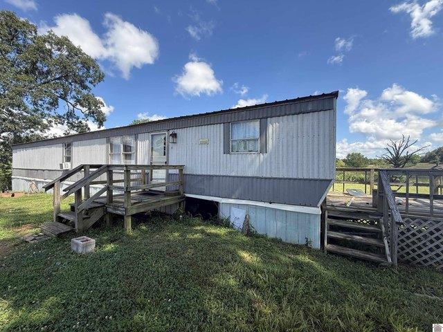 2224 Golo Rd, Mayfield, KY 42066