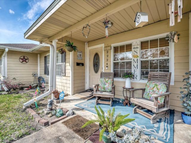 2224 Pearland Avenue