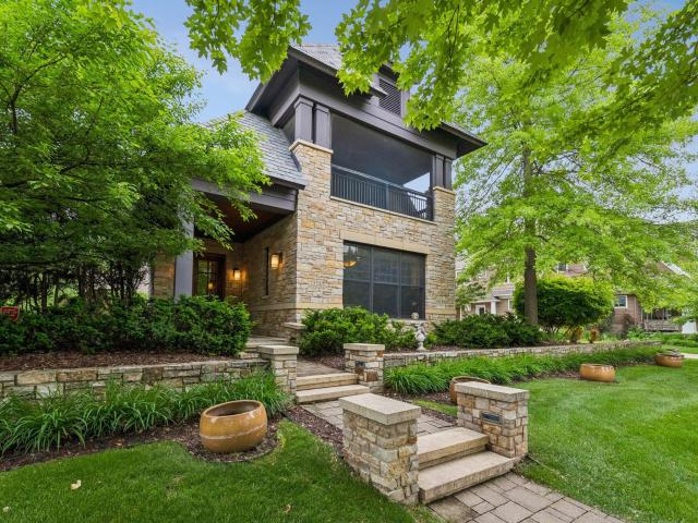 2224 Portico Green