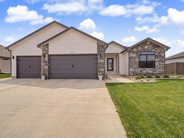 2224 River Trail Rd, Salina, KS 67401