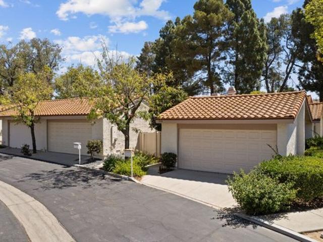 2224 Wetstone Dr, Thousand Oaks, CA 91362