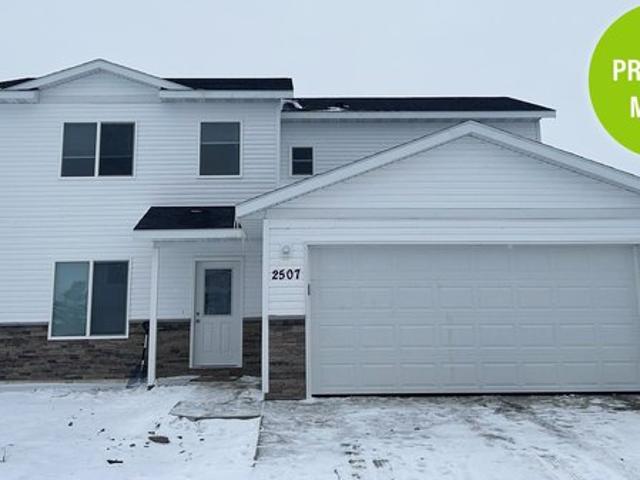 2224 23rd Ave NW, Minot, ND 58703