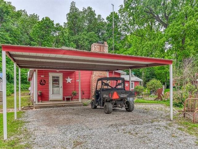22251 W Fifth St, Hinton, OK 73047