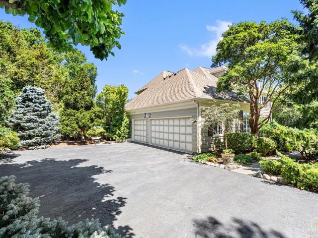 22256 W Cambridge Drive