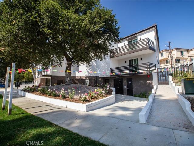 2225 Mira Vista Ave, Unit 206, Montrose, CA 91020 | MLS #GD26068 | Compass