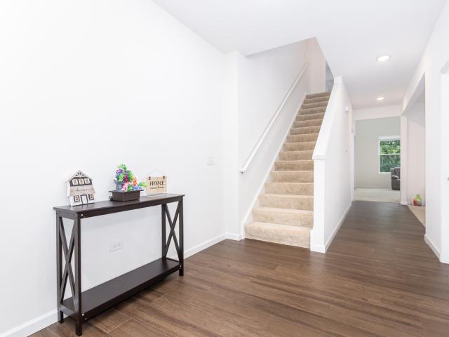 2225 Bent Grass Way