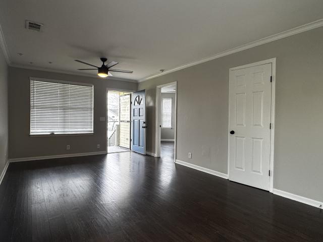 2225 Cruzen St