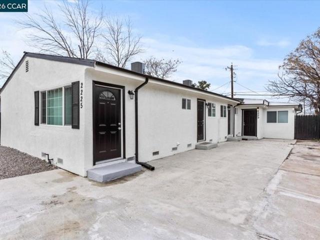 2225 E Myrtle St, Stockton, CA 95205