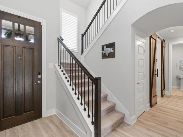 2225 Elm Place