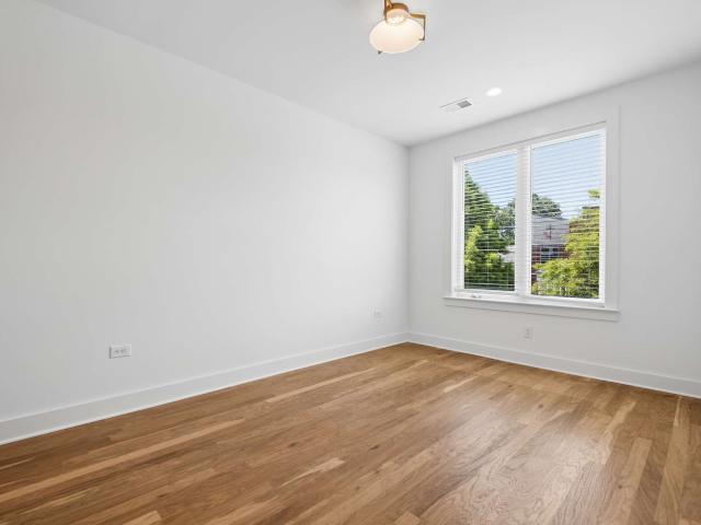 2225 Herman St