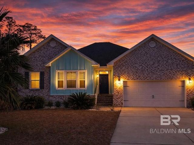 2225 Hogan Dr, Gulf Shores, AL 36542