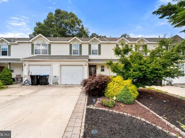 2225 Laurie Court