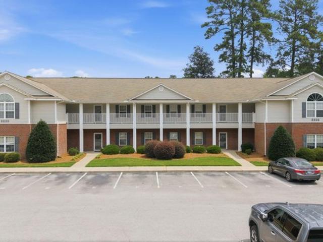 2225 Locksley Woods Dr Apt F, Greenville, NC 27858