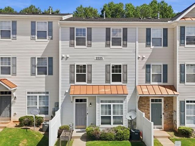 2225 Raven Rd Unit 104, Raleigh, NC 27614