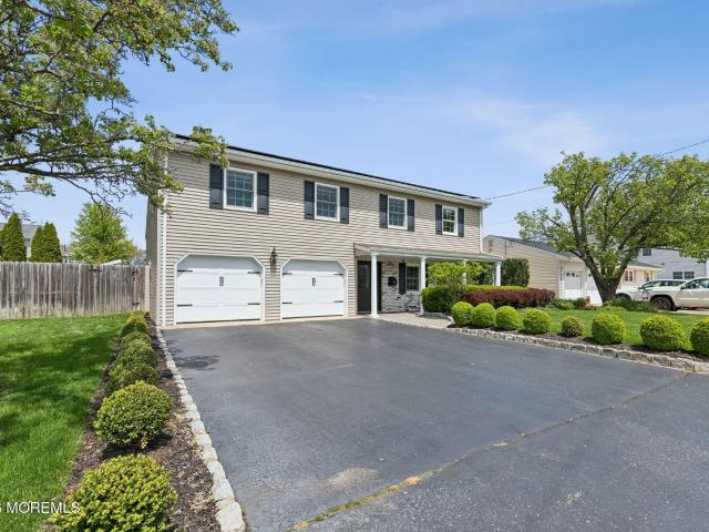 2225 Riviera Parkway