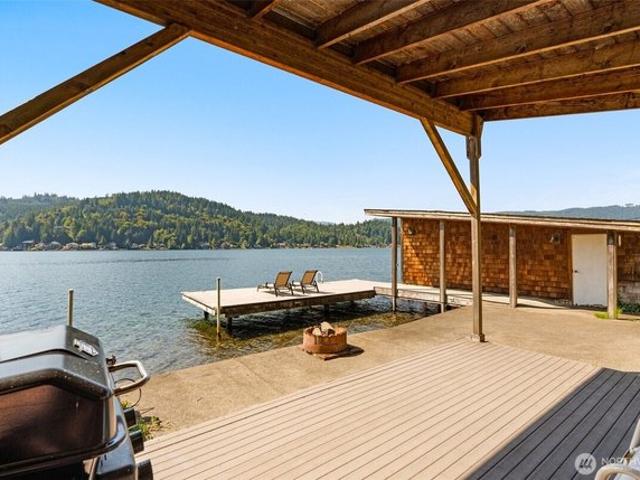 2225 Summit Lake Shore Rd NW, Olympia, WA 98502