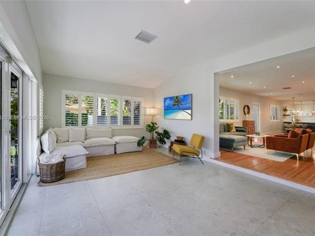 2225 SW 19th Ave, Miami, FL 33145