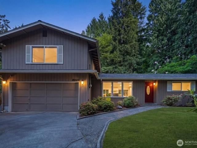 2225 th Ave E, Edgewood, WA 98372