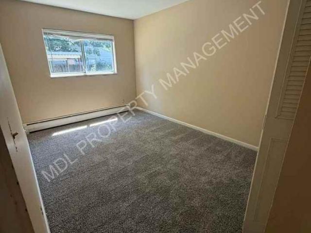 2225 Weiss 2 Bedroom Apartment for Rent at 2225 Weiss St, Saginaw, MI 48602