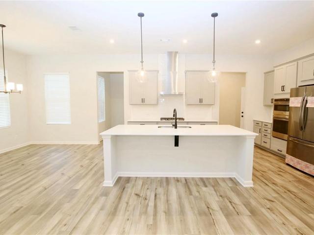 2225 Whistler Way NE