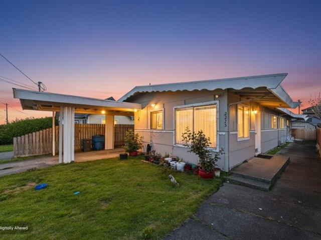 2225 2 Pine St, Eureka, CA 95501