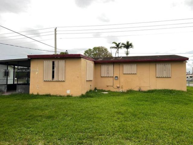 22260 112th Ave SW, Miami, FL 33170