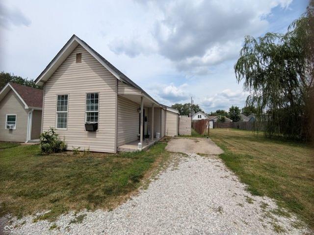 2226 Martha St, Indianapolis, IN 46221