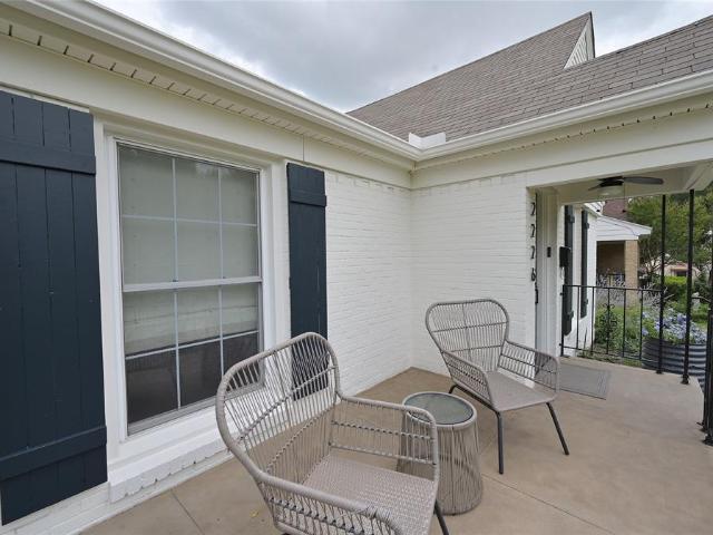 2226 Carnes Street