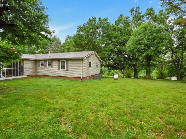 2226 Hwy 25 W