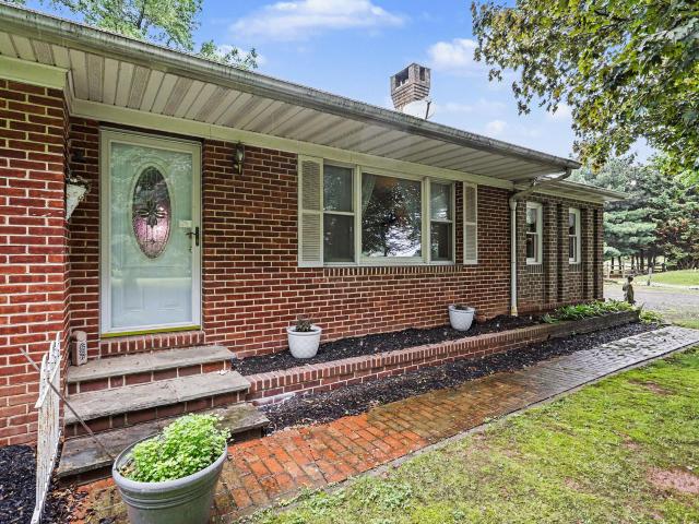 2226 Harney Road