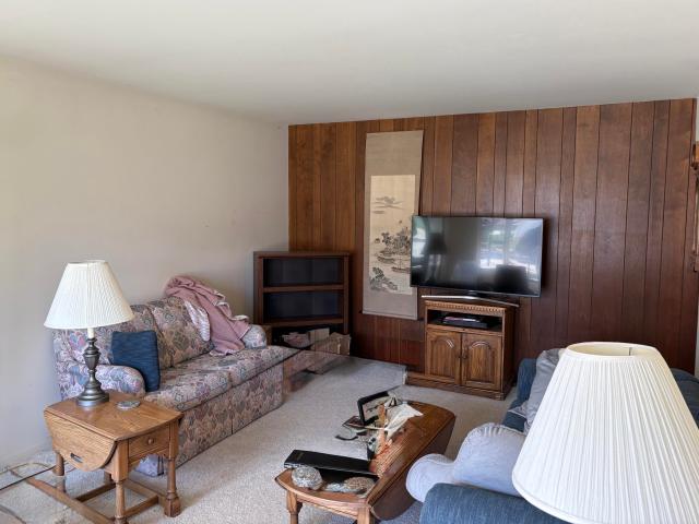 2226 Lexington Dr