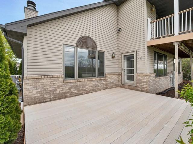 2226 Lost Dauphin Rd, De Pere, WI 54115