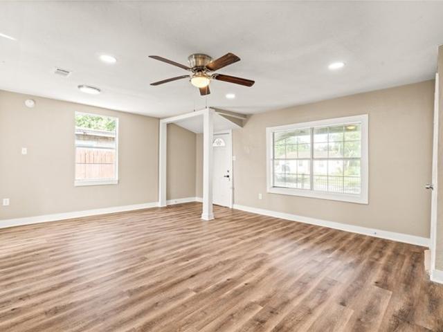 2226 Rainbow Dr, Houston, TX 77023