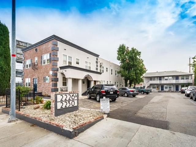 2226 Sutterville Rd, Sacramento, CA 95822